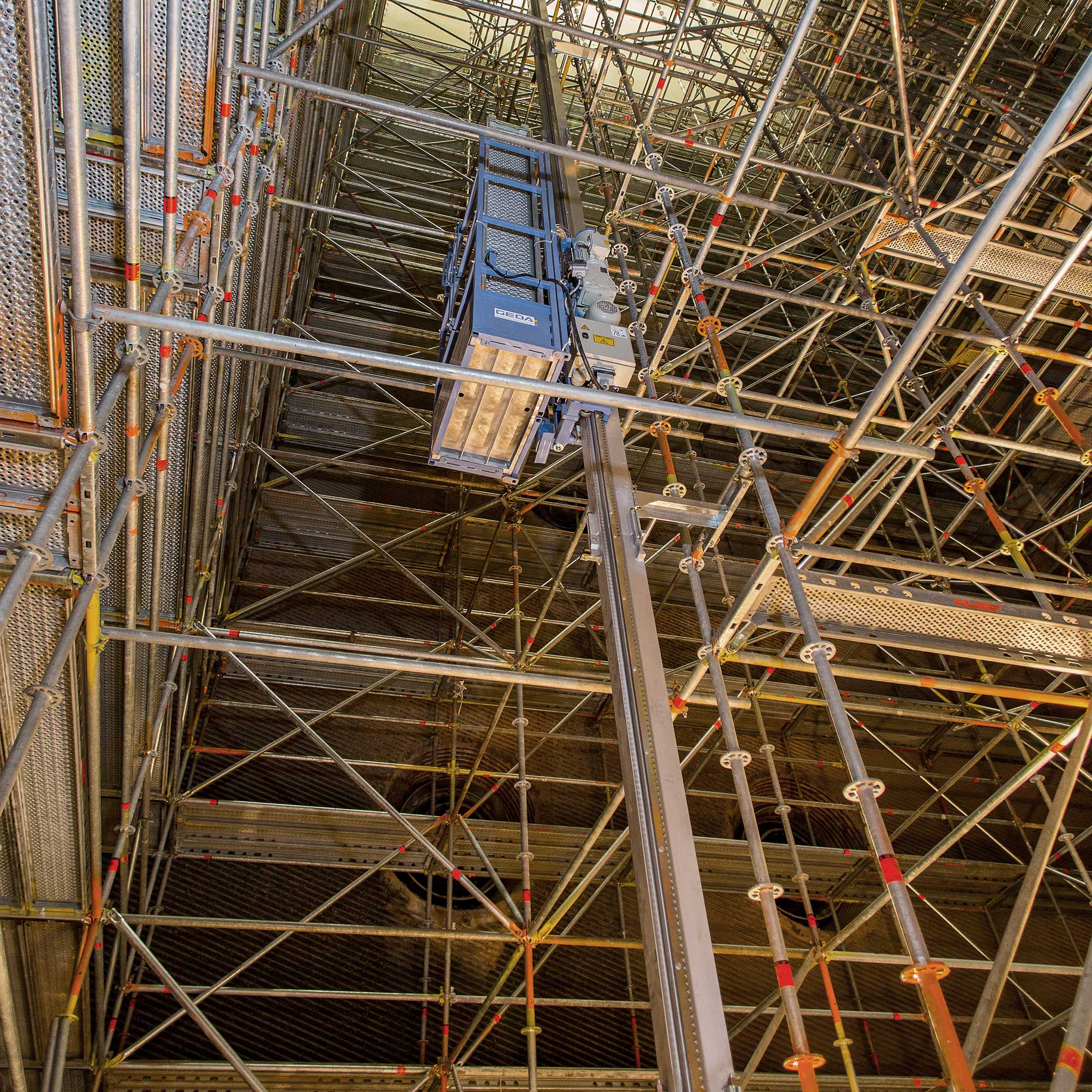 Bau- & Industrieaufzüge vom Experten | GEDA