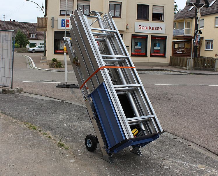 Inclined Hoist – for Roofers, Construction Workers | GEDA